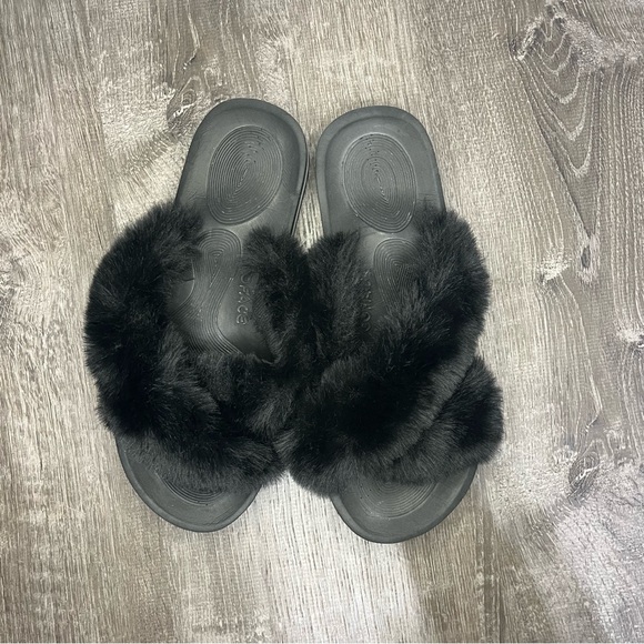 Coface | Shoes | Coface Fluffy Black Faux Fur Cross Slipper Slide ...